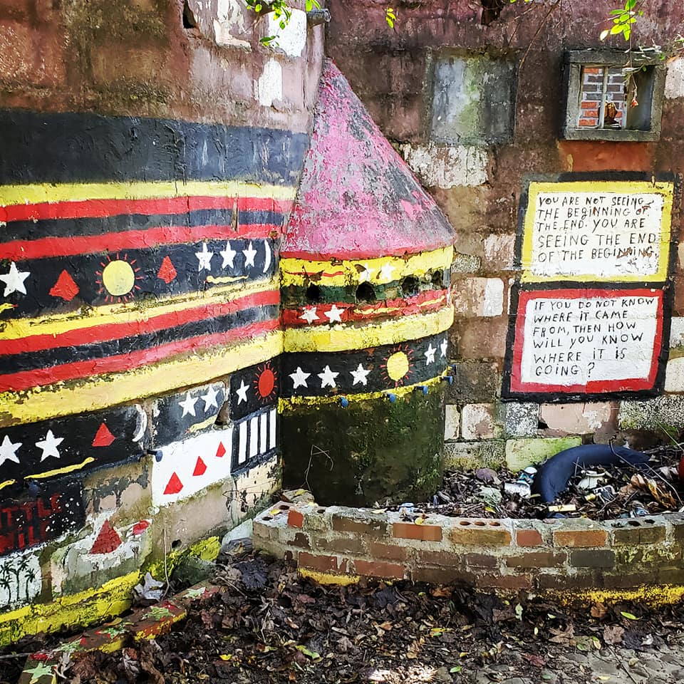 Greenback Castle: A Religious Fanatic’s Spooky Junk Shrine – Fernweh ...